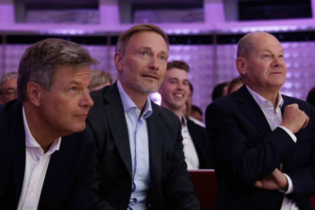 Moritz Schramm i RÆSON SØNDAG om Tyskland: Fløjene tager opmærksomheden ...