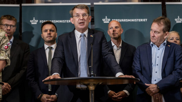 Philip K. Luscombe: Danmarkshistoriens største våbenindkøb fortæller os ...